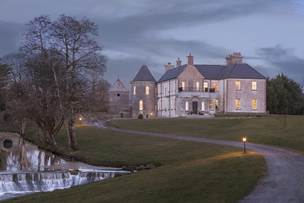 Ballyglunin Park - County Galway Manor House Rental - IreLuxe